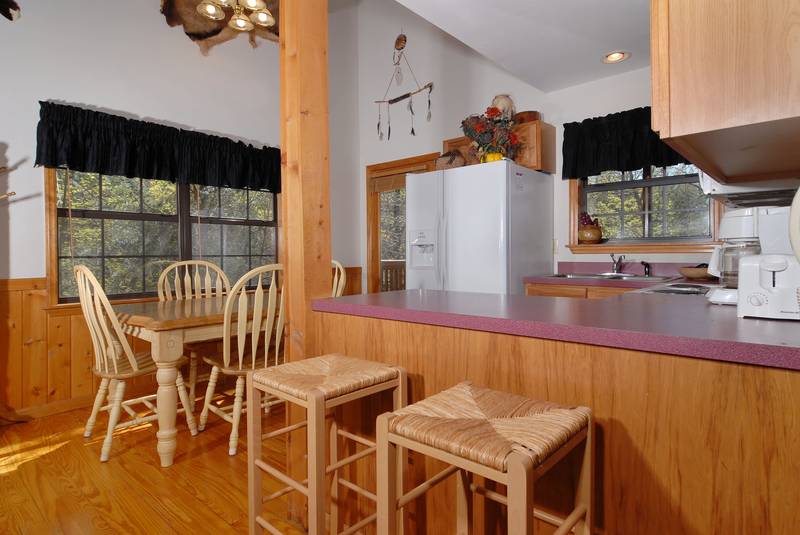 Dances With Wolves :: Pigeon River Cabins