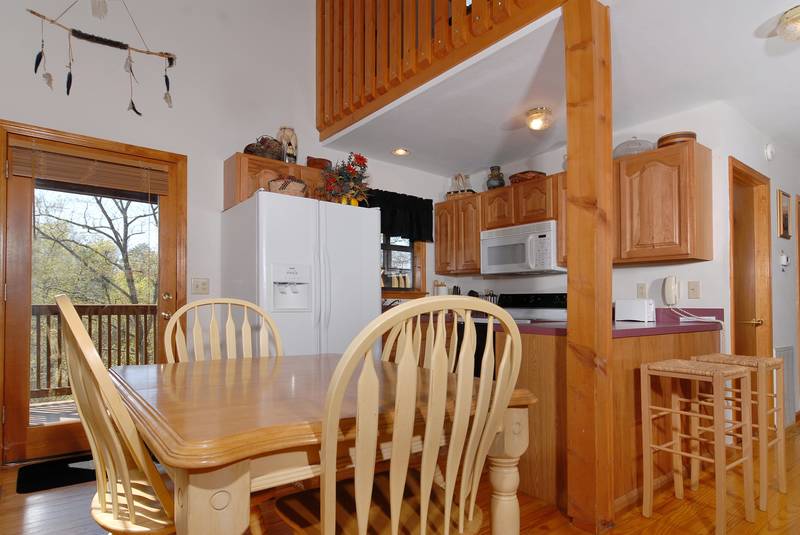 Dances With Wolves :: Pigeon River Cabins