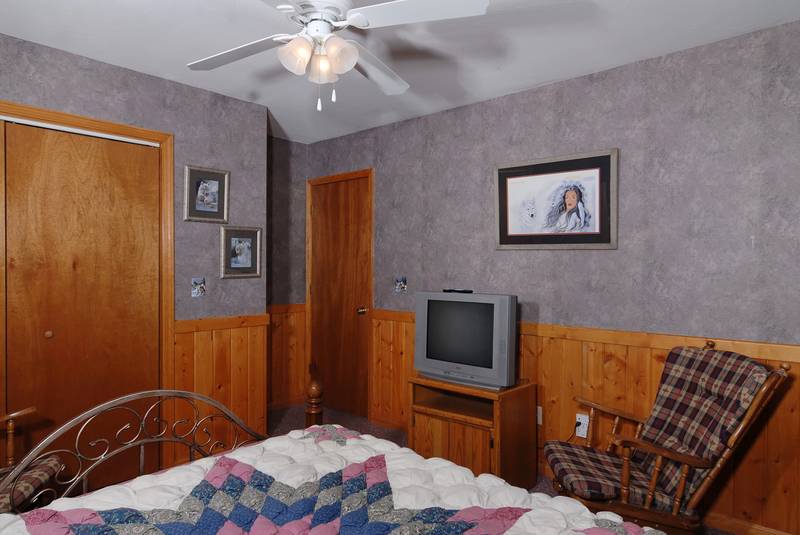 Dances With Wolves :: Pigeon River Cabins